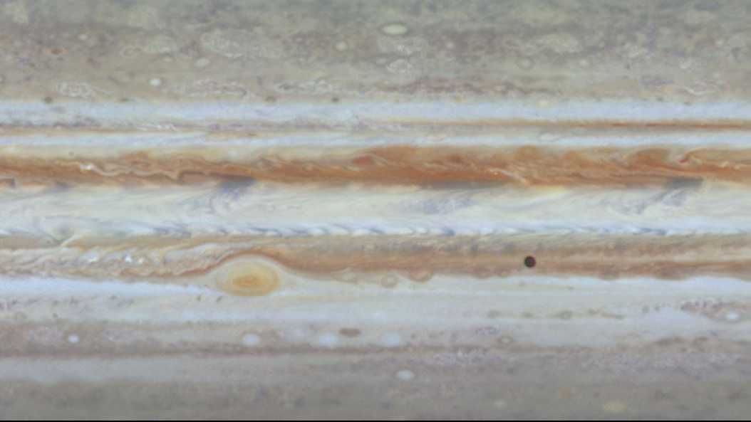 25 of the most incredible images from the Cassini Spacecraft