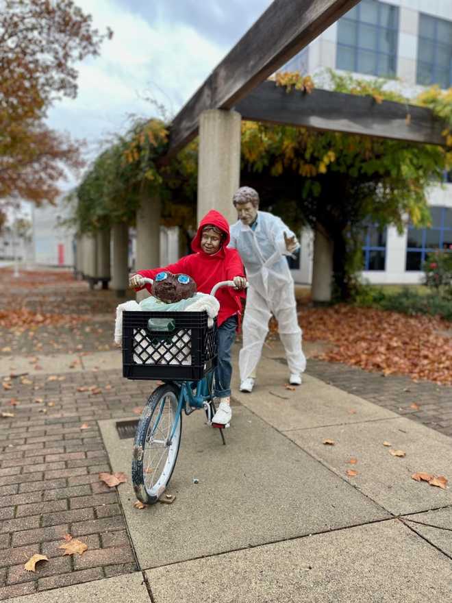 Halloween mystery: Statue outside Hamilton art center mysteriously ...