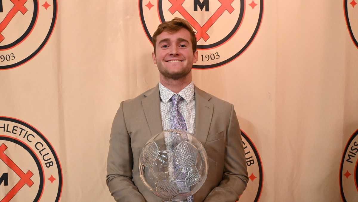 Creighton men's soccer forward, Omaha native Duncan McGuire wins MAC ...