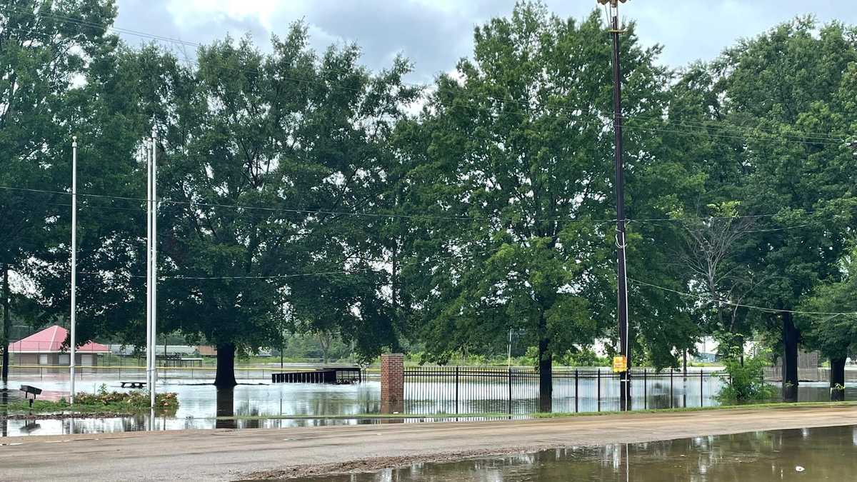 Photos: Canton residents dealing with flooding