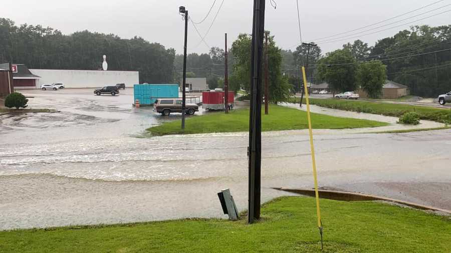 Heavy rain produces flash-flooding in Clinton
