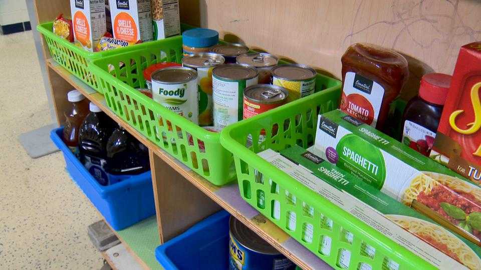 Harvest for the Hungry Kids Helping Kids Campaign﻿ collects food