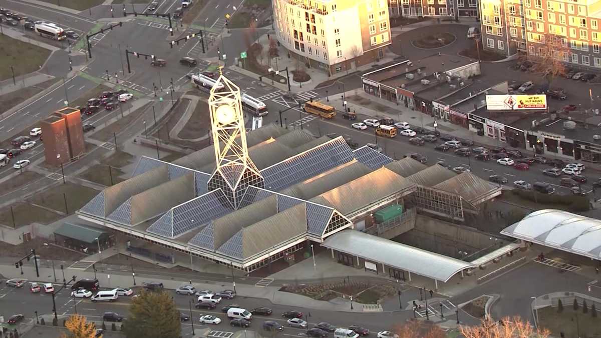 MBTA bus driver admits to stealing passenger’s wallet, police say