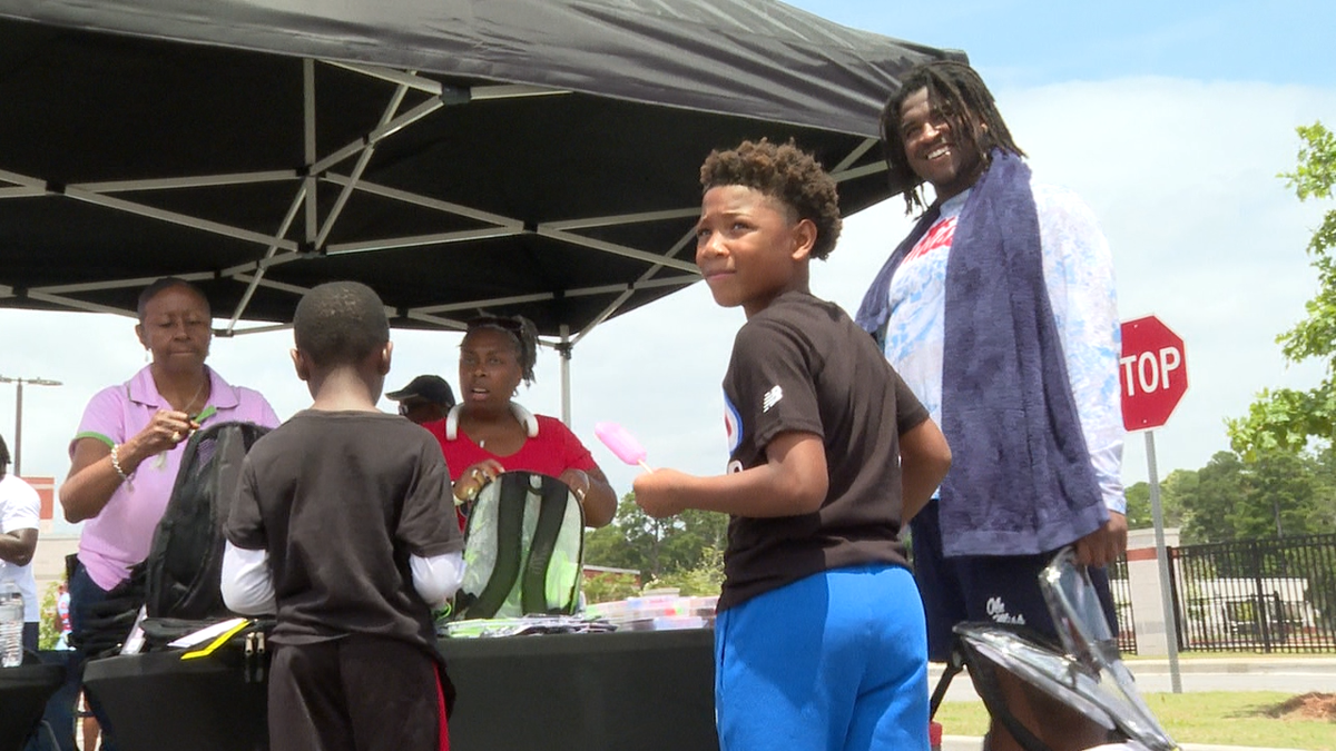 Former Jenkins star Akelo Stone hosts free back-to-school event