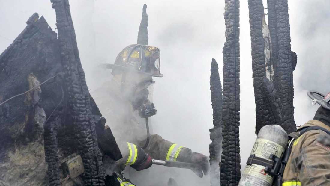 2 injured when explosion rips through house