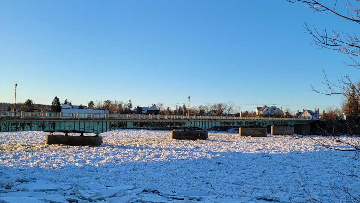 Northern Maine ice jam "locking into place" forecasters say