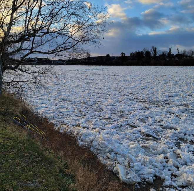 Northern Maine ice jam "locking into place" forecasters say