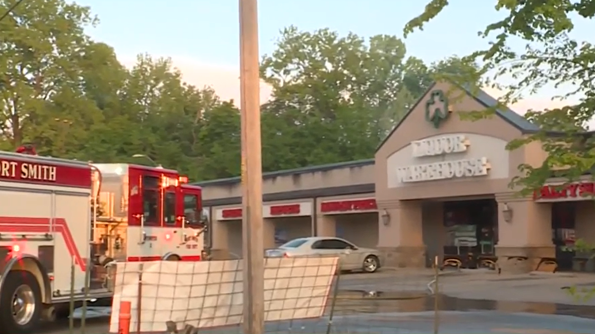 Fort Smith liquor store damaged from fire