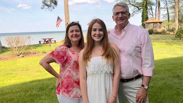 Teen killed in accident will have her artwork on display in Fondren