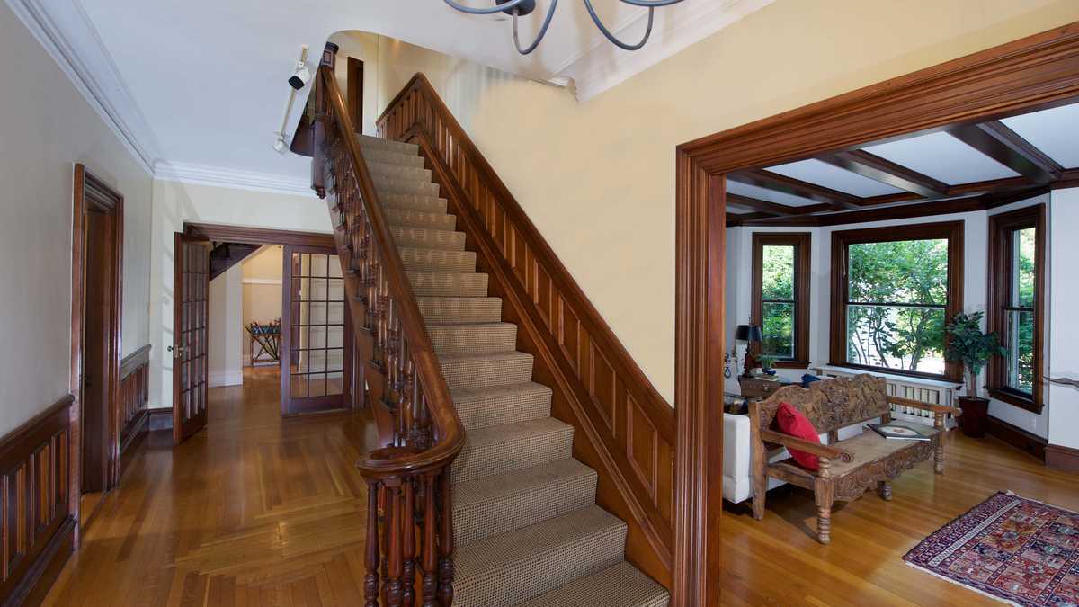 $4.25M Notable stucco colonial revival sits on most desirable street