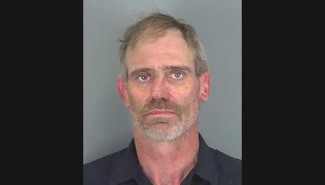 South Carolina: Man arrested for accepting package with drugs, report says