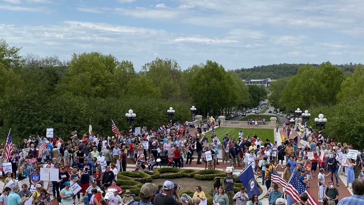 'Open Kentucky Now': Protesters rally in Frankfort demanding Gov ...