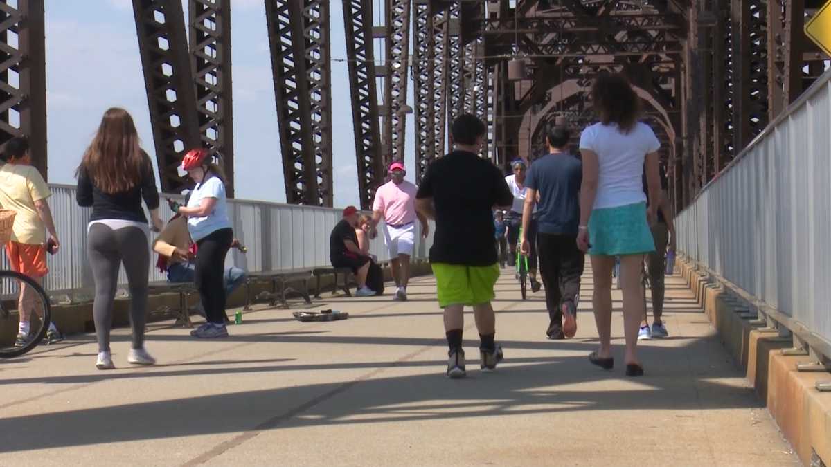 Kentucky's reopening plan includes when you can hang with friends again