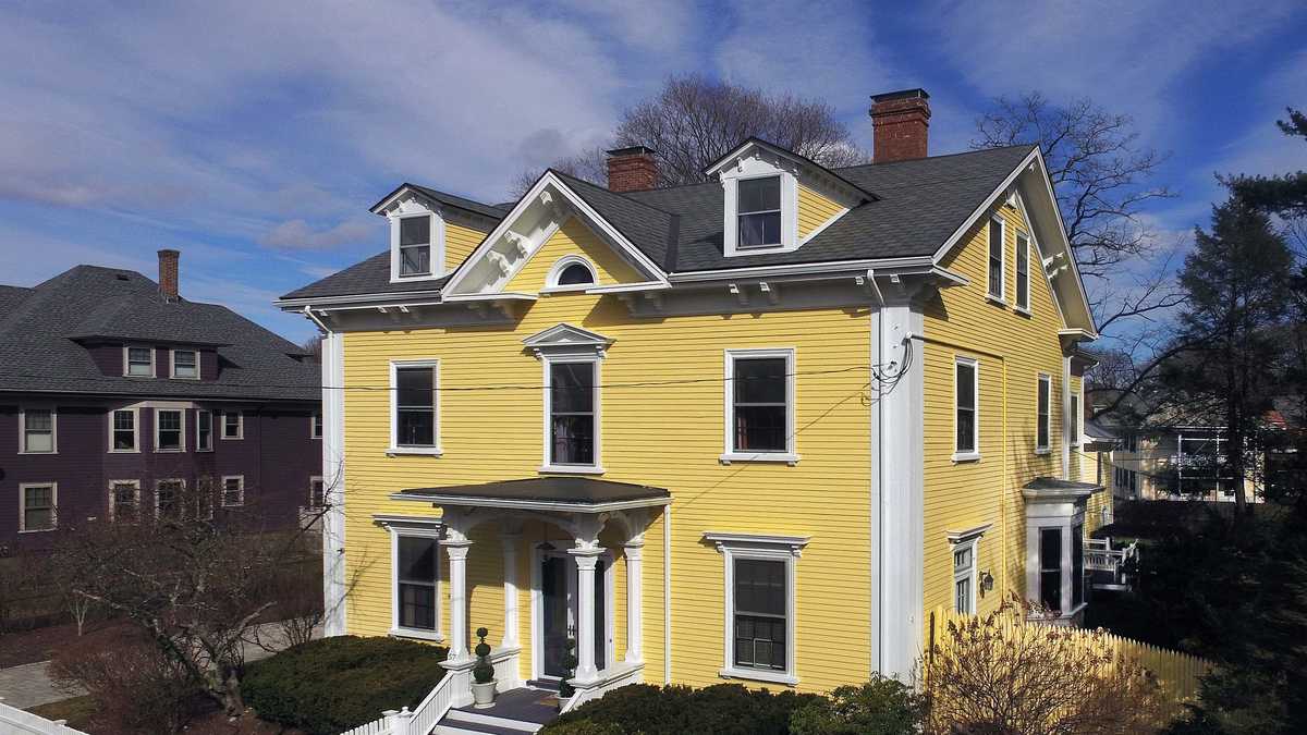 Stately Victorian home on market for $2.45M