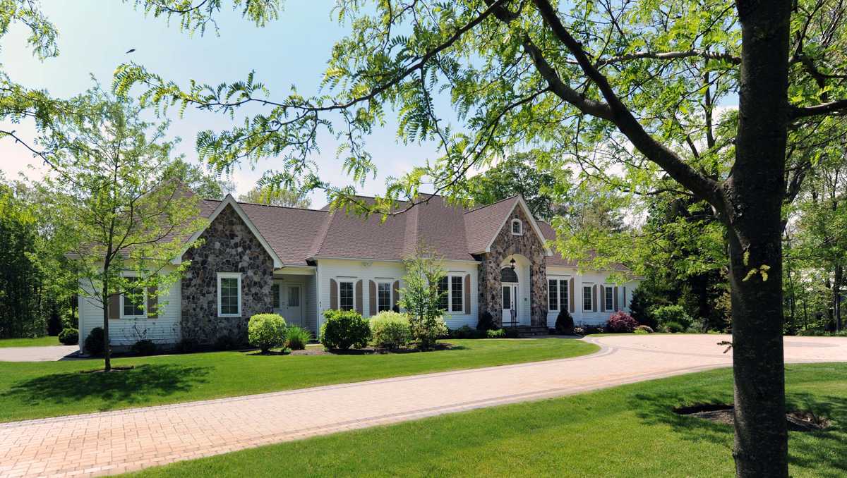 Breathtaking, elegant home on market for $2.27M