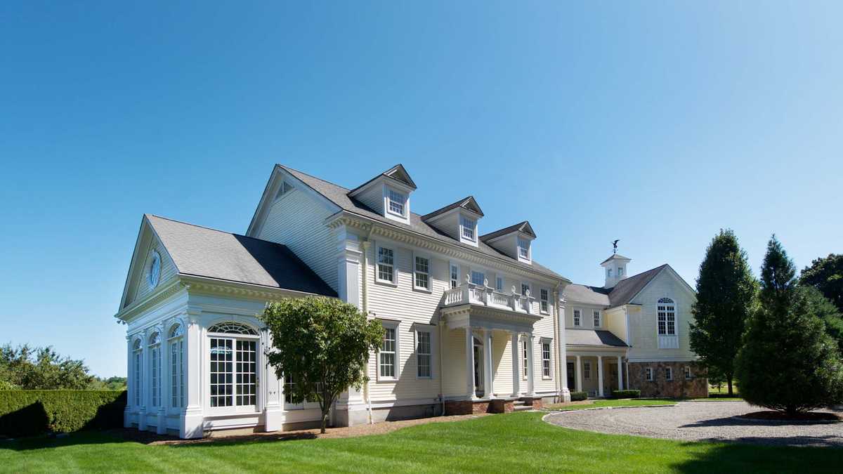 Magnificent custom home on market in Hamilton for $2.59M