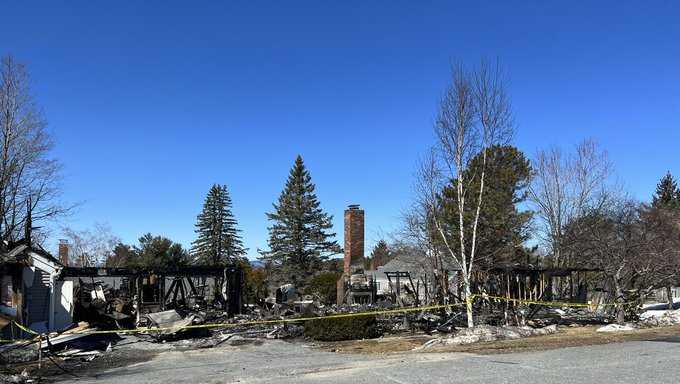 Overnight fire destroys two homes in New London, NH