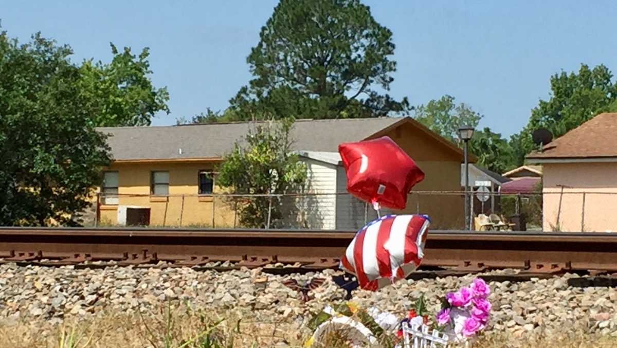 After teen's death on railroad tracks, state officials could install ...