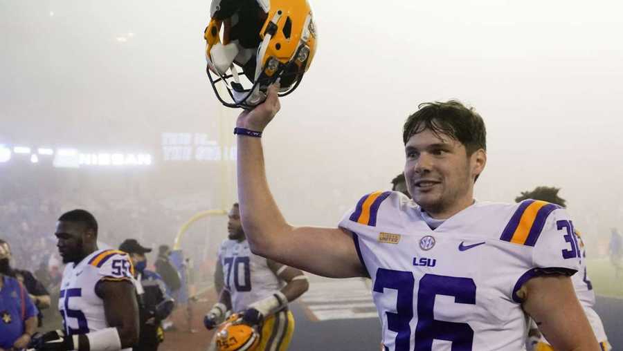 Swamp stunner: LSU beats No. 6 Florida with 57-yard FG late