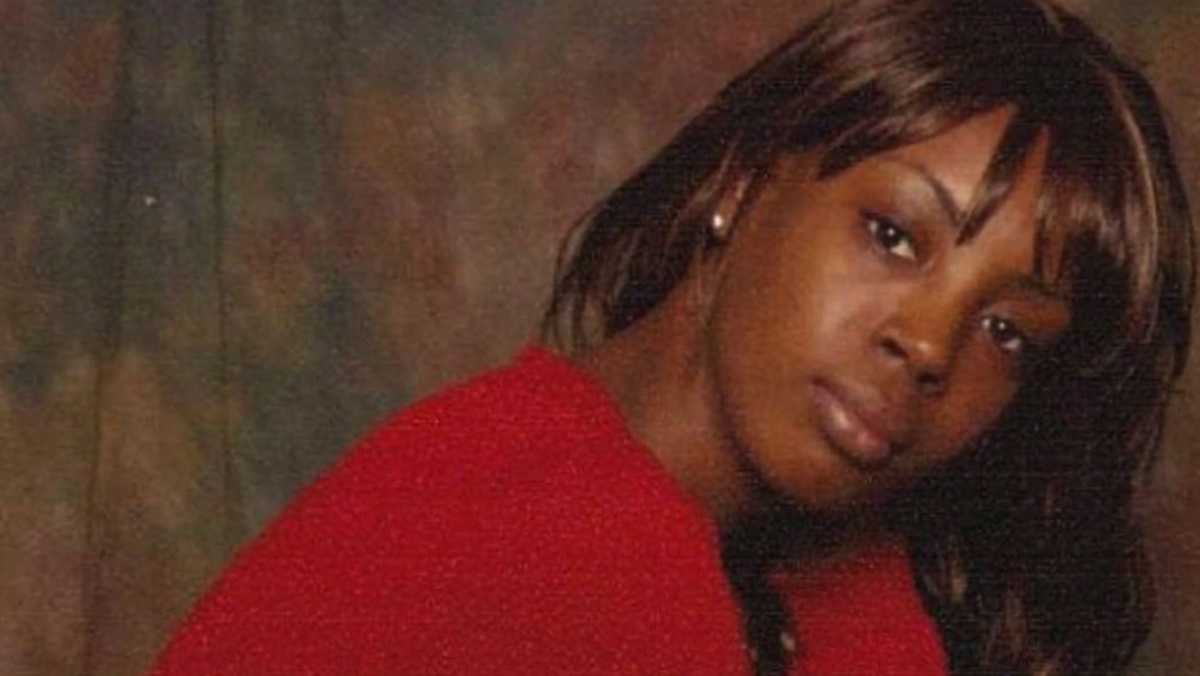 Mom of woman who died: Medics assumed daughter couldn't afford ...