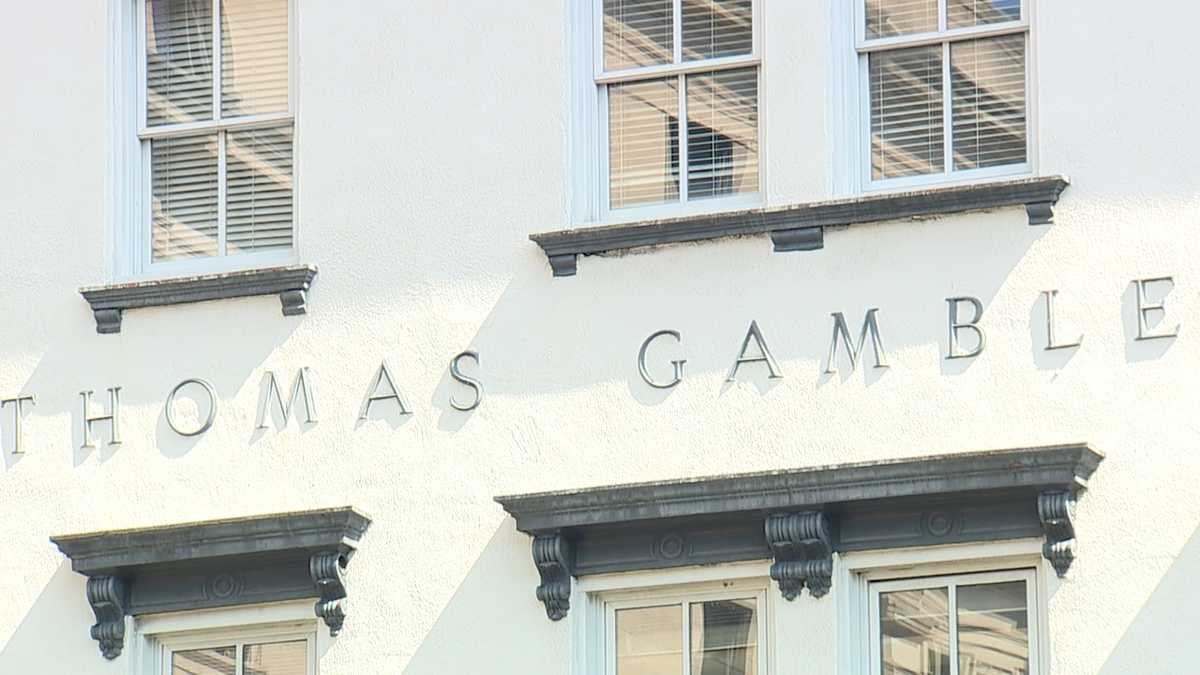 Savannah City Council votes to sell two downtown buildings to different ...
