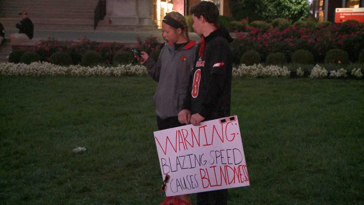 Photos: College GameDay 2017 fan signs