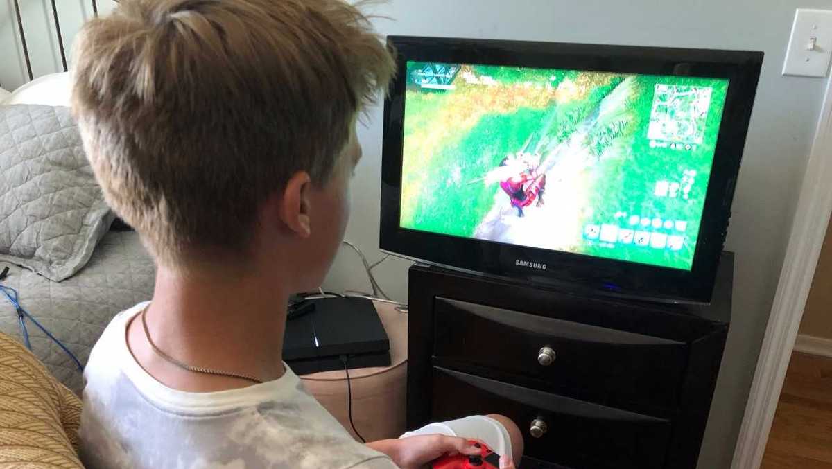 Mason teen scammed playing Fortnite