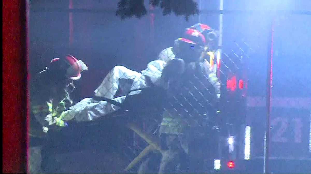 Two hurt in Thanksgiving morning garage fire