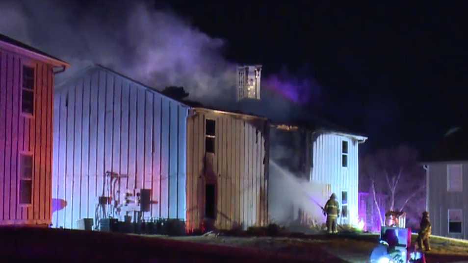 Fire damages apartment building in Gardner