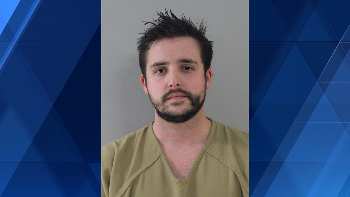 Ohio teacher faces felony charges over alleged sexual relationship with student