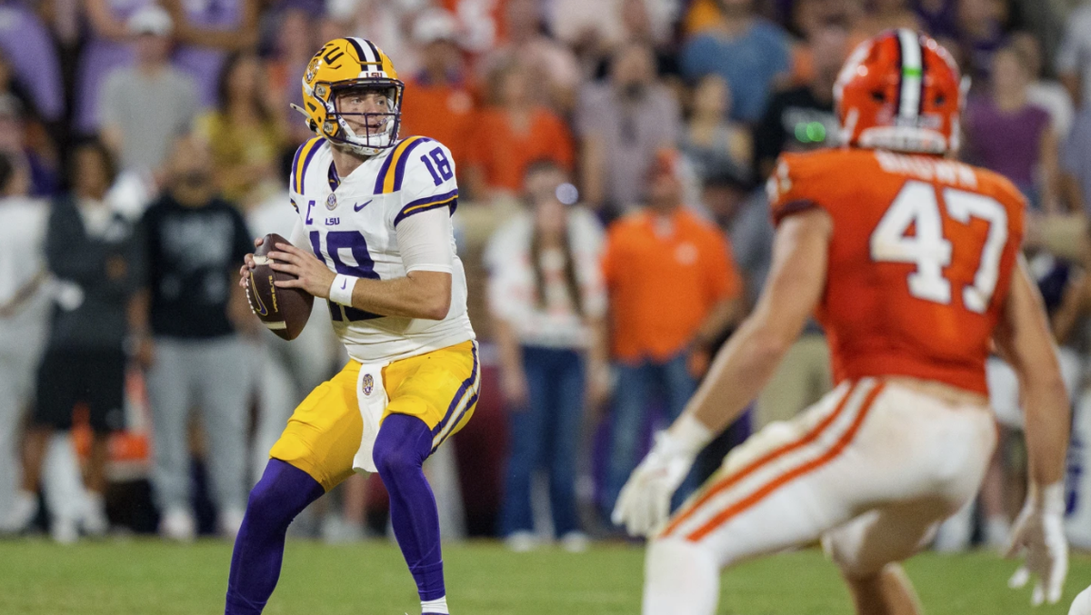 Garrett Nussmeier leads No. 9 LSU’s rally for 17-10 season-opening win ...