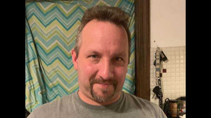 Mass. father, 44, dies trying to save son from rip current