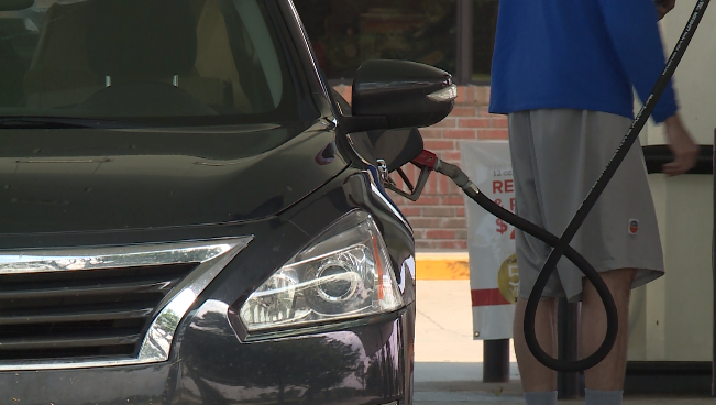 Arkansas gas prices steadily drop