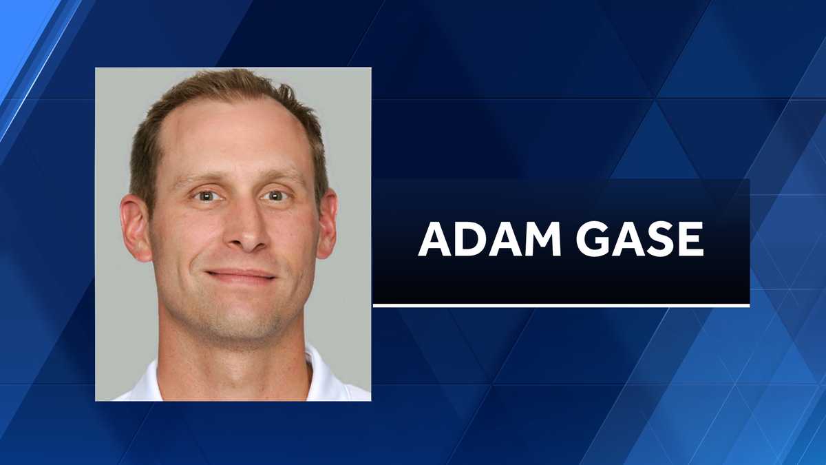 Miami Dolphins fire head coach Adam Gase