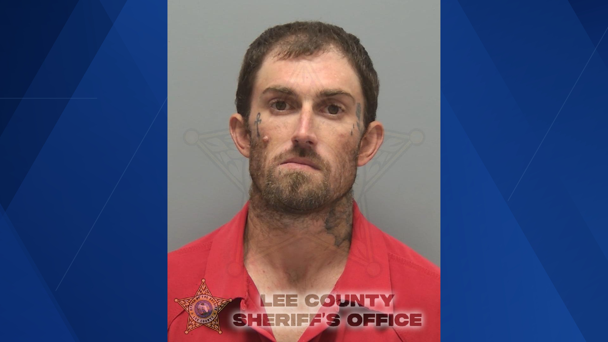 Fort Myers man arrested, accused of making Molotov cocktails
