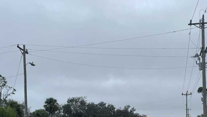 Flipped gas tanker shuts down Slater Road in North Fort Myers