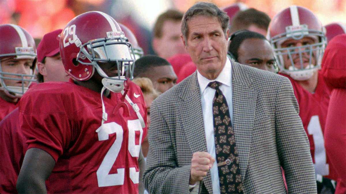 Legendary Alabama coach Gene Stallings recovering from 3rd stroke