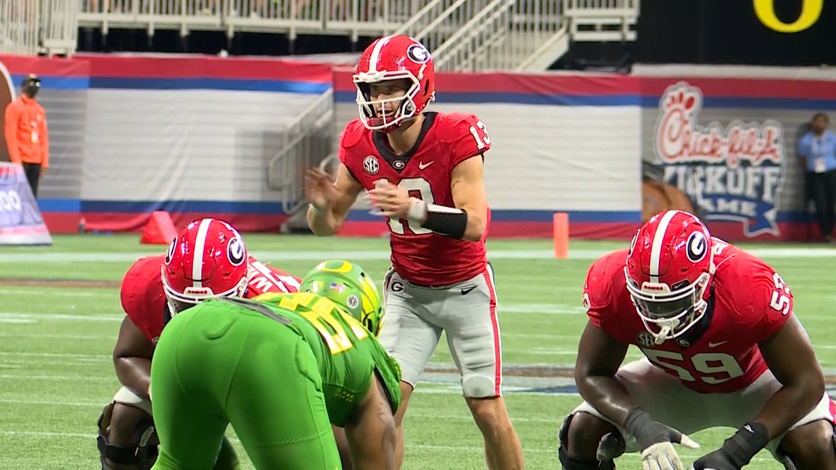 Georgia moves up, Clemson falls in latest AP Top 25 Poll