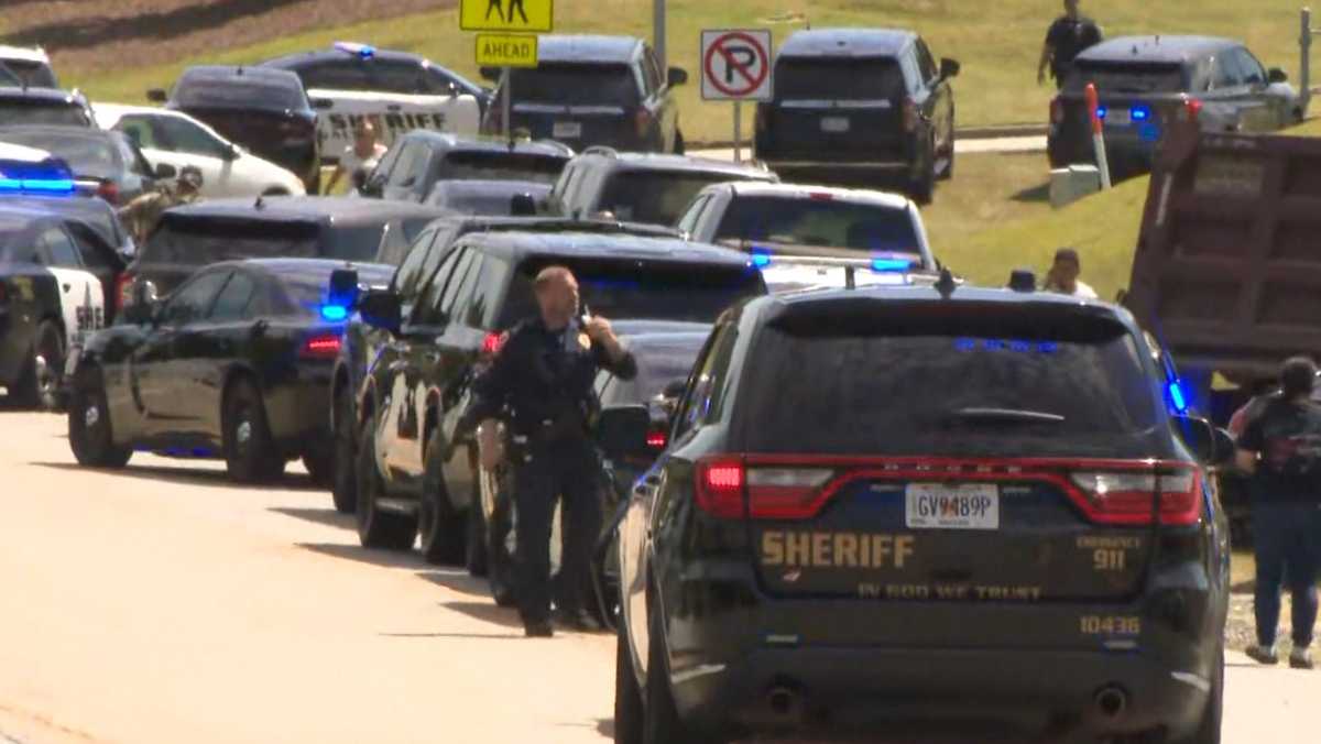 Student fatally shot 4 people, injured 9 at a Georgia high school