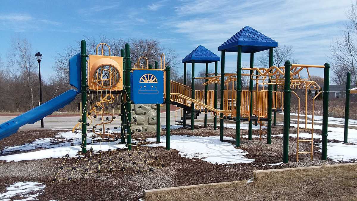 Teen says man sexually assaulted her at Germantown playground