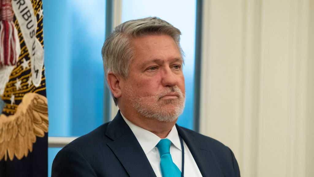 Ex-Fox News executive Bill Shine out at the White House