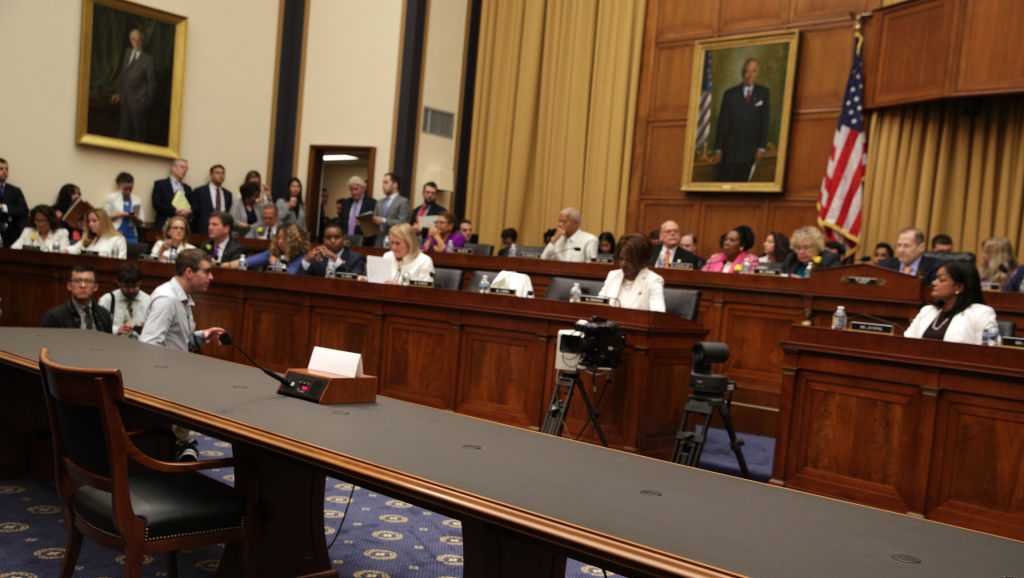 White House counsel Don McGahn defies subpoena for testimony, faces ...