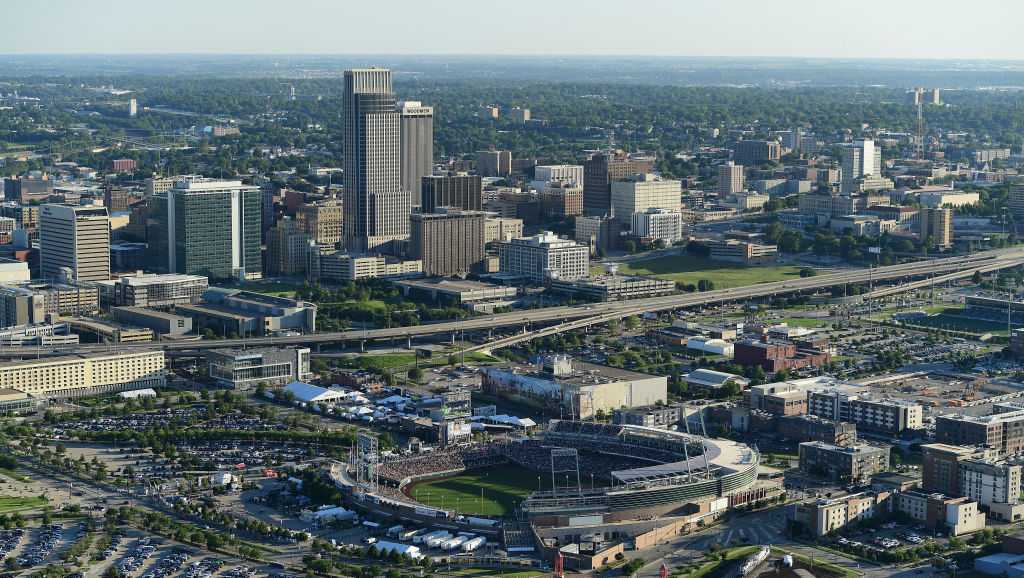 Omaha surpasses 1 million people