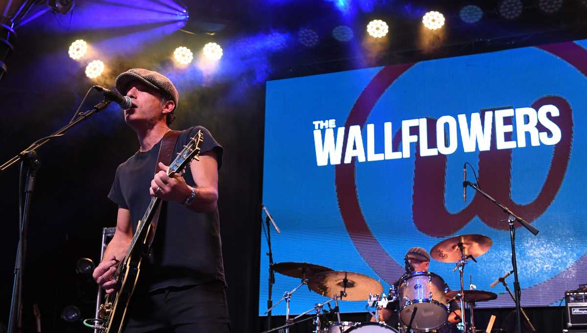 Wallflowers set September tour stops in three New England cities