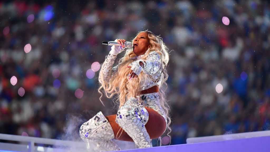 GALLERY: A look at the Super Bowl LVI halftime show