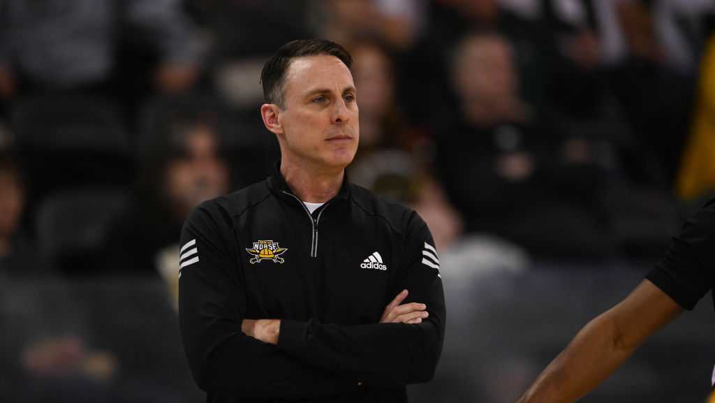 NKU extends contract for men's basketball coach; will be highest-paid ...