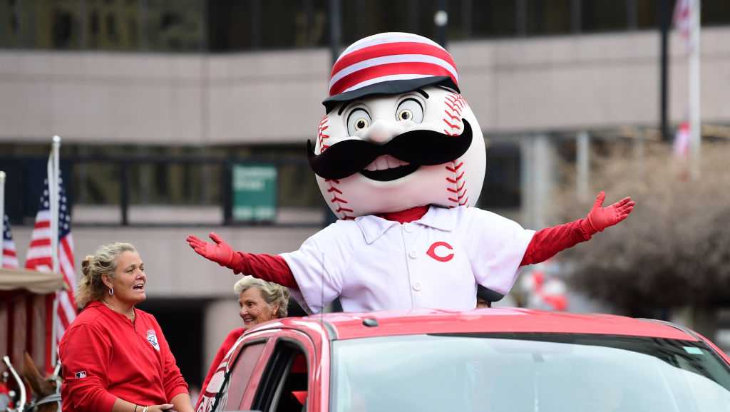 Reds Opening Day 2024: Abbott, Martinez to ride in opening day parade