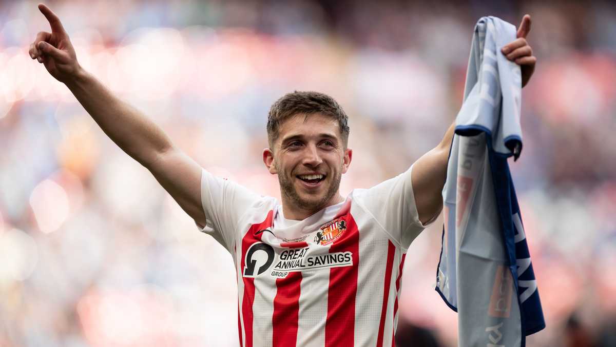 Santa Cruz native earns new contract with Sunderland A.F.C.