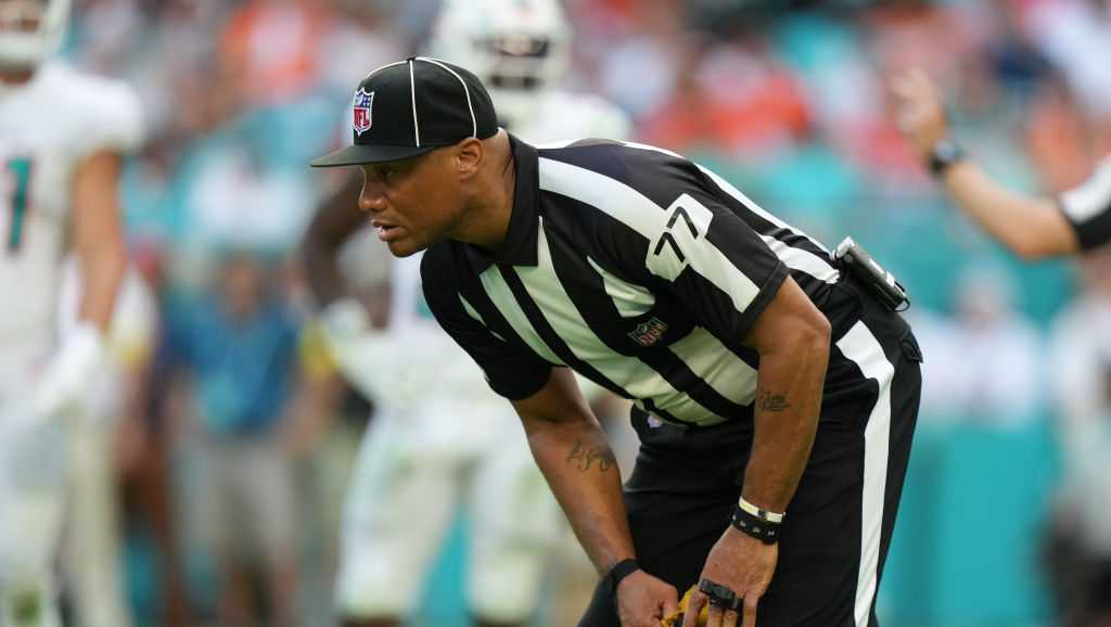 Mason man set to become first person to play, officiate in Super Bowl