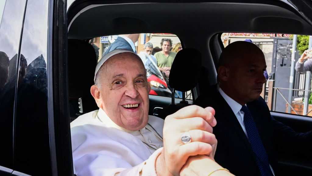Pope Francis jokes he's 'still alive' as he leaves hospital
